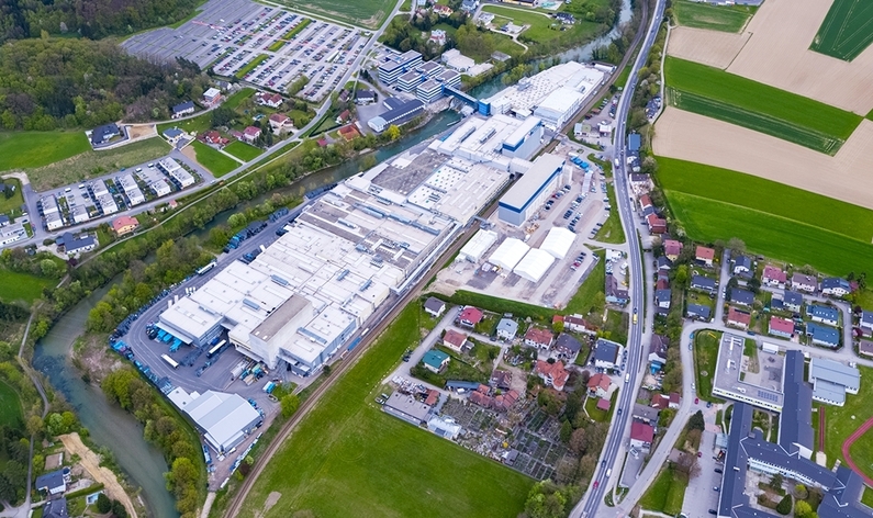 ZKW 방문한 조주완 LG전자 CEO, 전장 사업 비중 높인다